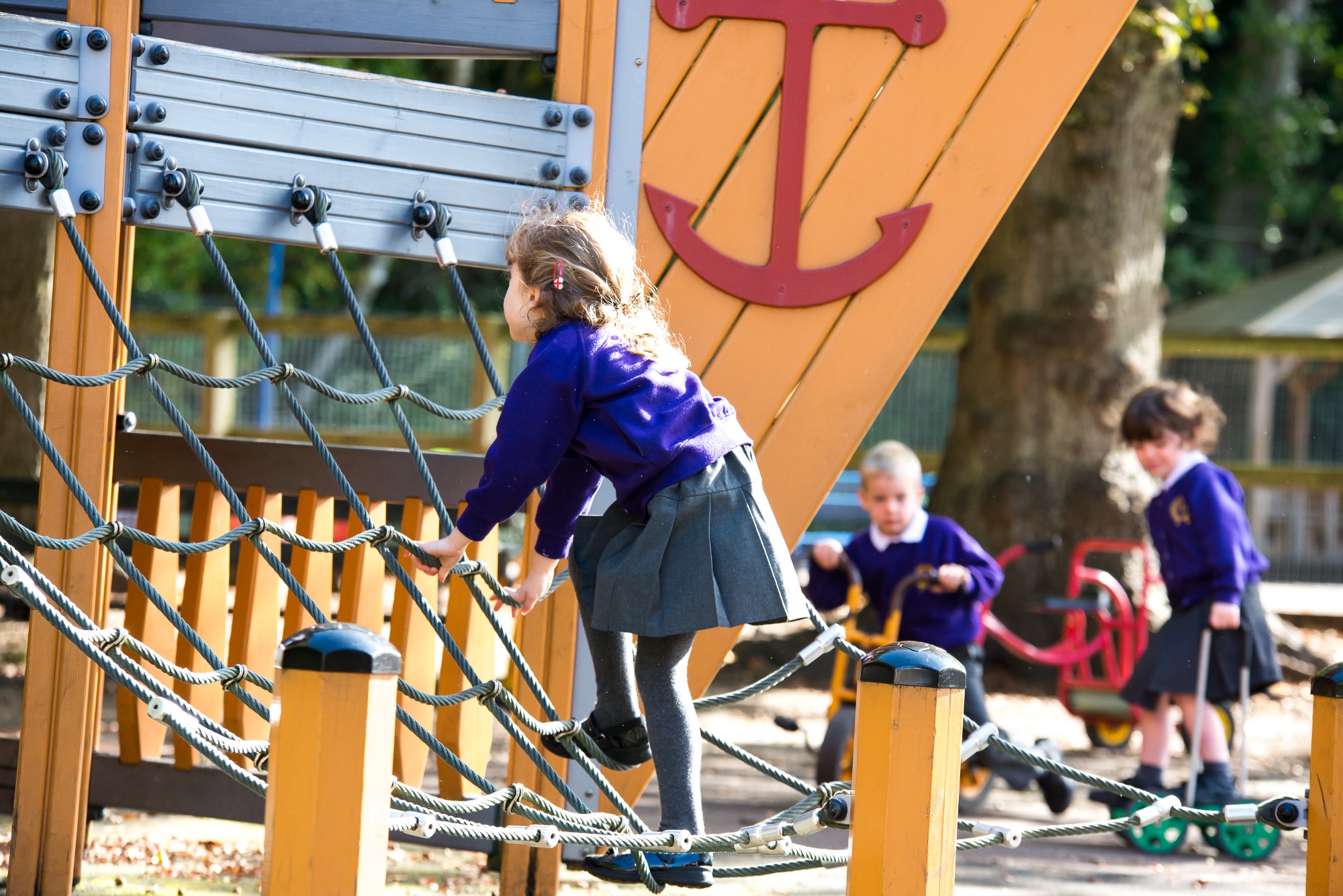 Heatherside Infant School - About Our School