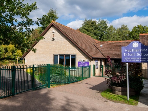 Heatherside Infant School - Home